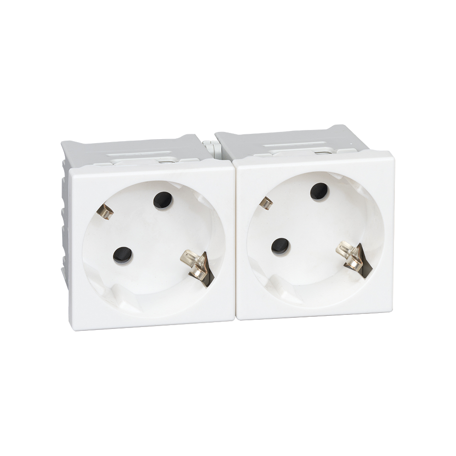Base de enchufe doble Schuko 16A 250V~ con dispositivo de seguridad y embornamiento rápido ...