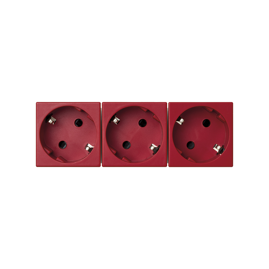 Triple Schuko Socket Outlet 16a 250v~ With Safety Device And Quick Terminal Connection Red K45