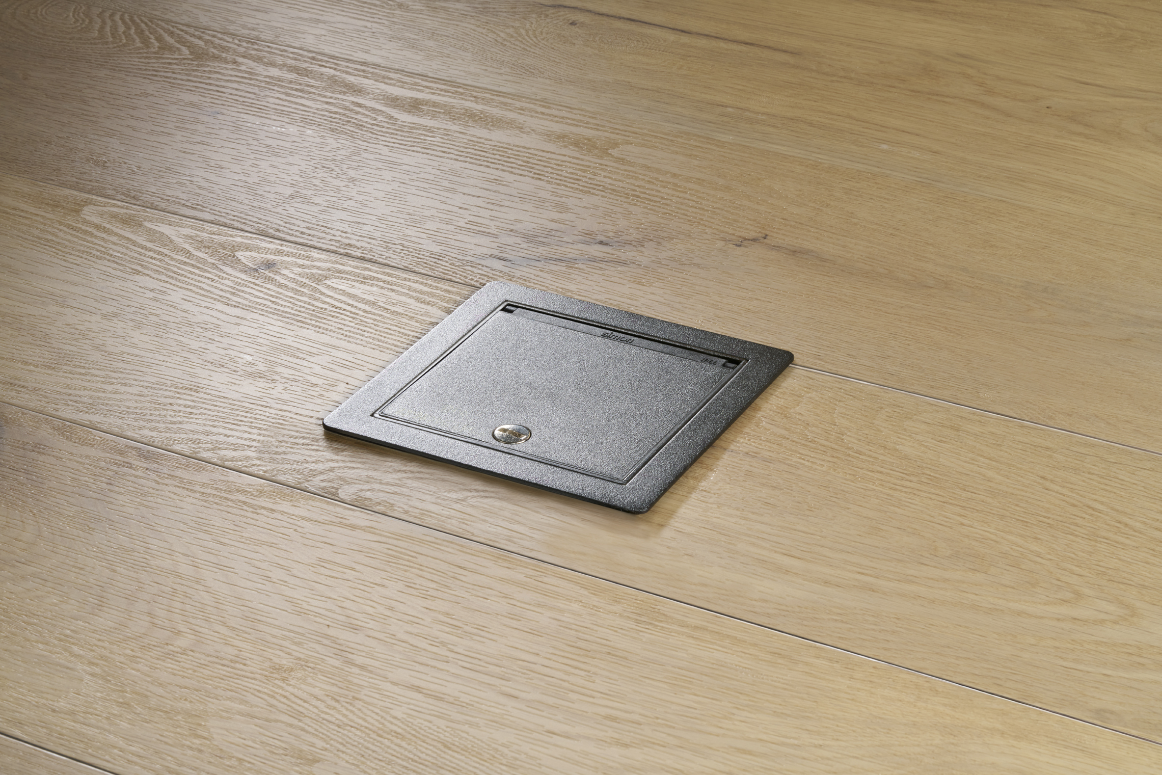 IP66 watertight raised floor box kit with 1 schuko socket outlet + 1 ...