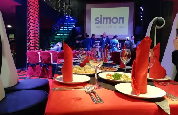 Гонки вместе с Simon | SIMON